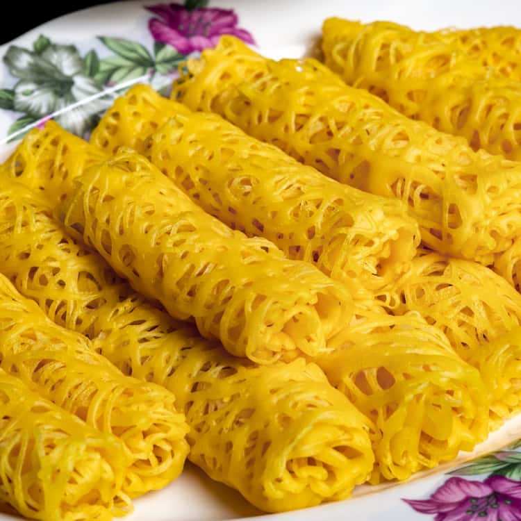 Resepi Roti Jala Lembut Dan Kari Ayam Berkerisik | Che Nom